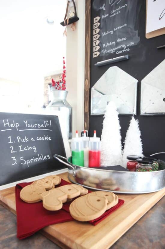 The Quickest Way to Add Christmas Cheer: A Cookie Decorating Station ...