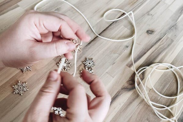 Easy Snowflake Garland DIY - Lindi & Russ