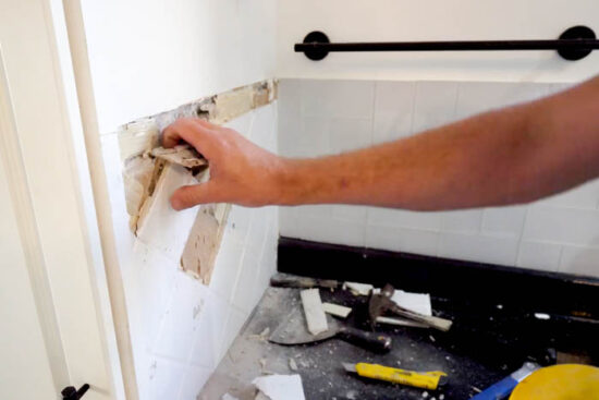 MusselBound Adhesive Tile Mat Review - Lindi & Russ